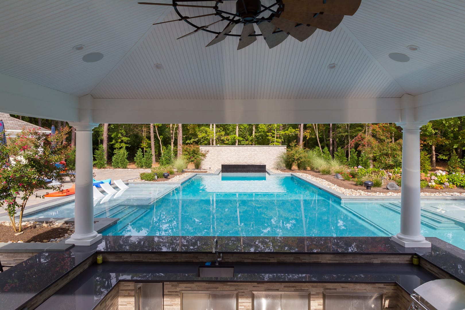 The Entertainer - Budd Pools & Spas