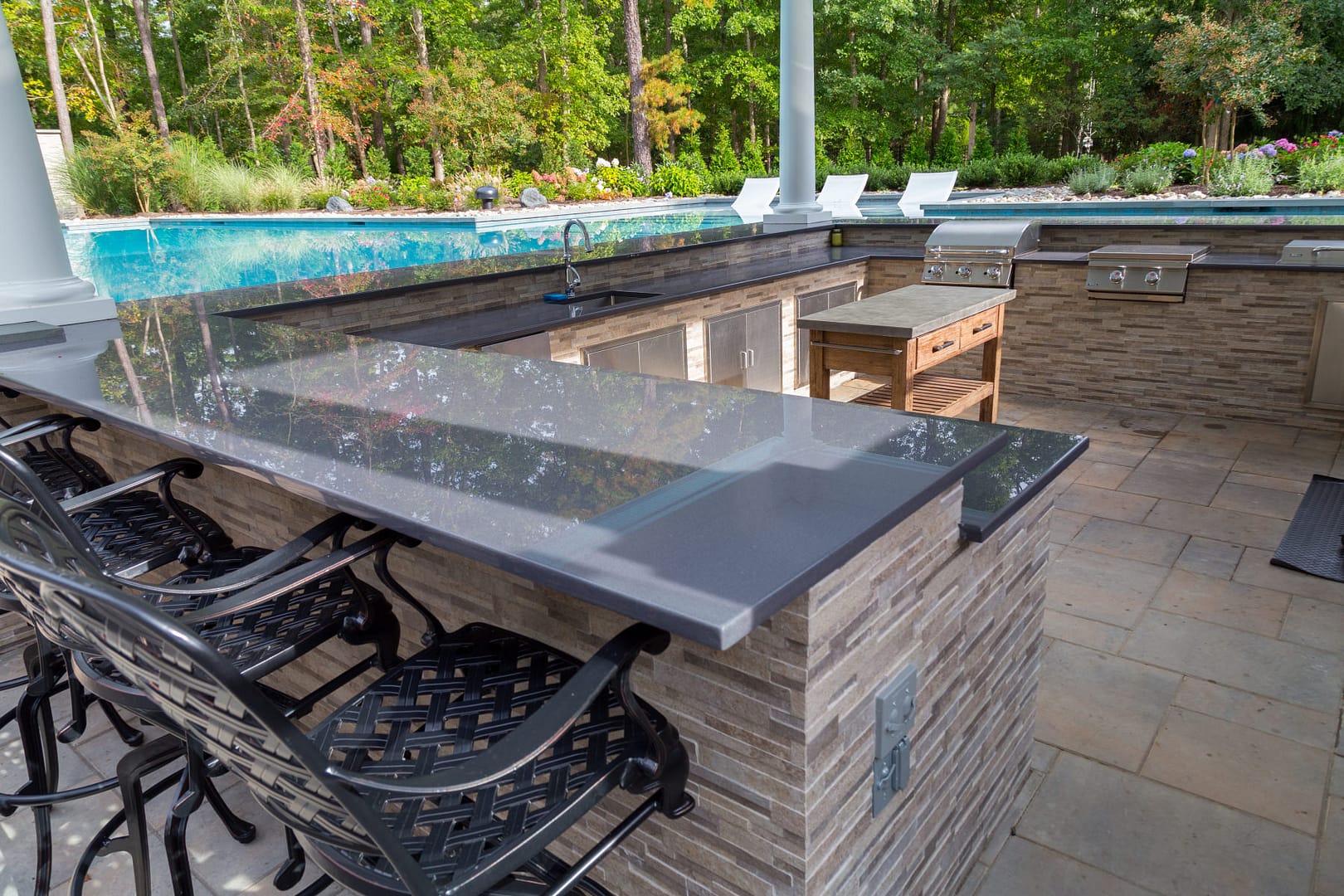 The Entertainer - Budd Pools & Spas